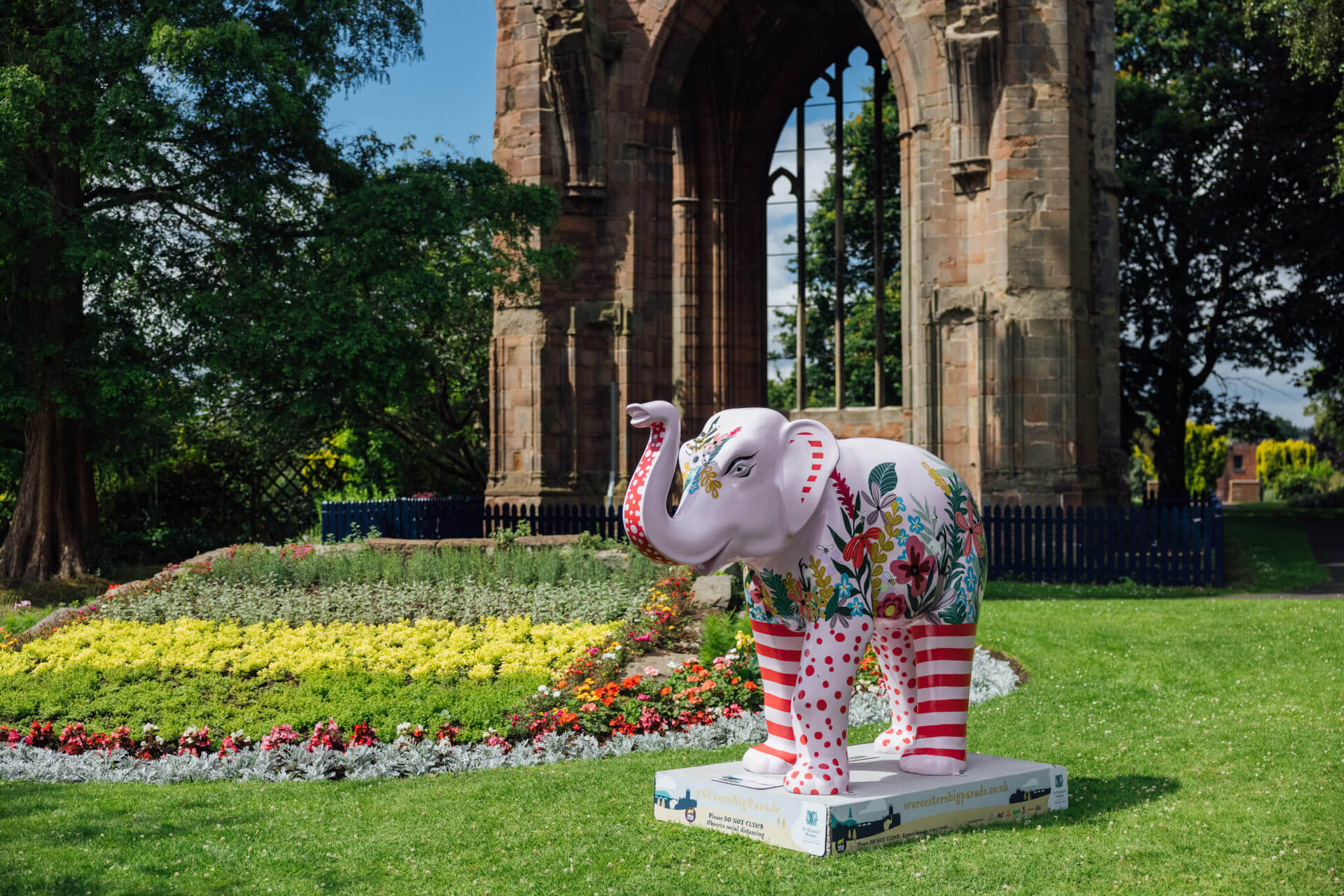 Elephants Revealed in Spectacular City Art Trail - Visit The Malverns